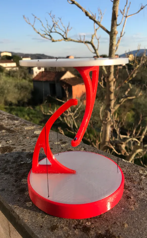 Remix of "Floating" tensegrity table with built in tensioning mechanism ...