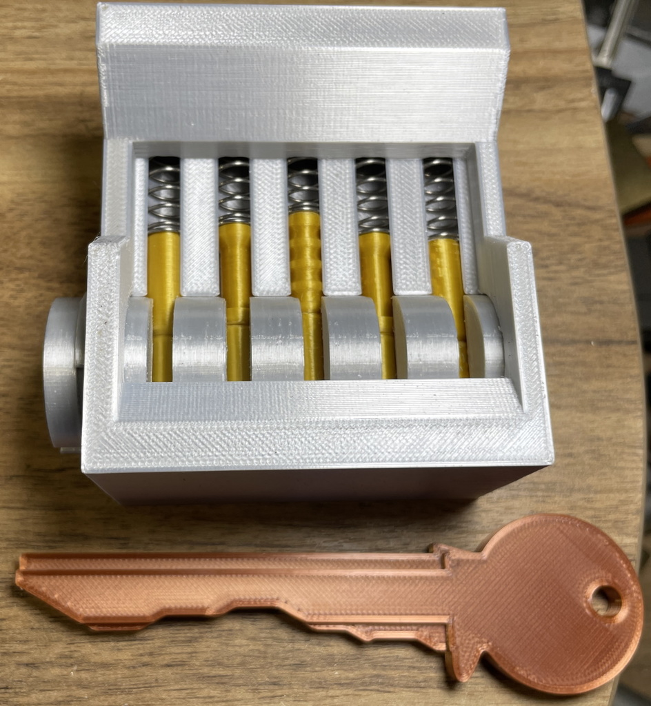 Cutaway Lock by zbzzn | Download free STL model | Printables.com