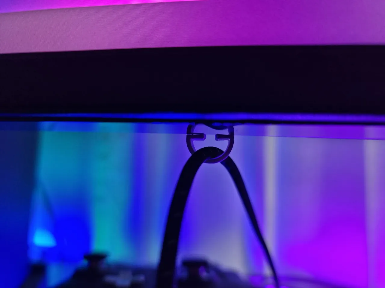 LG monitor clip by PiHeich | Download free STL model | Printables.com