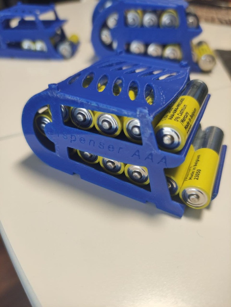 Battery Dispenser rotary stackable by Ljhtom (Javier Hernando ...