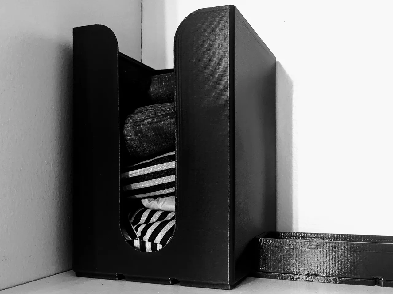 Gridfinity Grocery Bag Holder 3x3x26 by Jon | Download free STL model ...