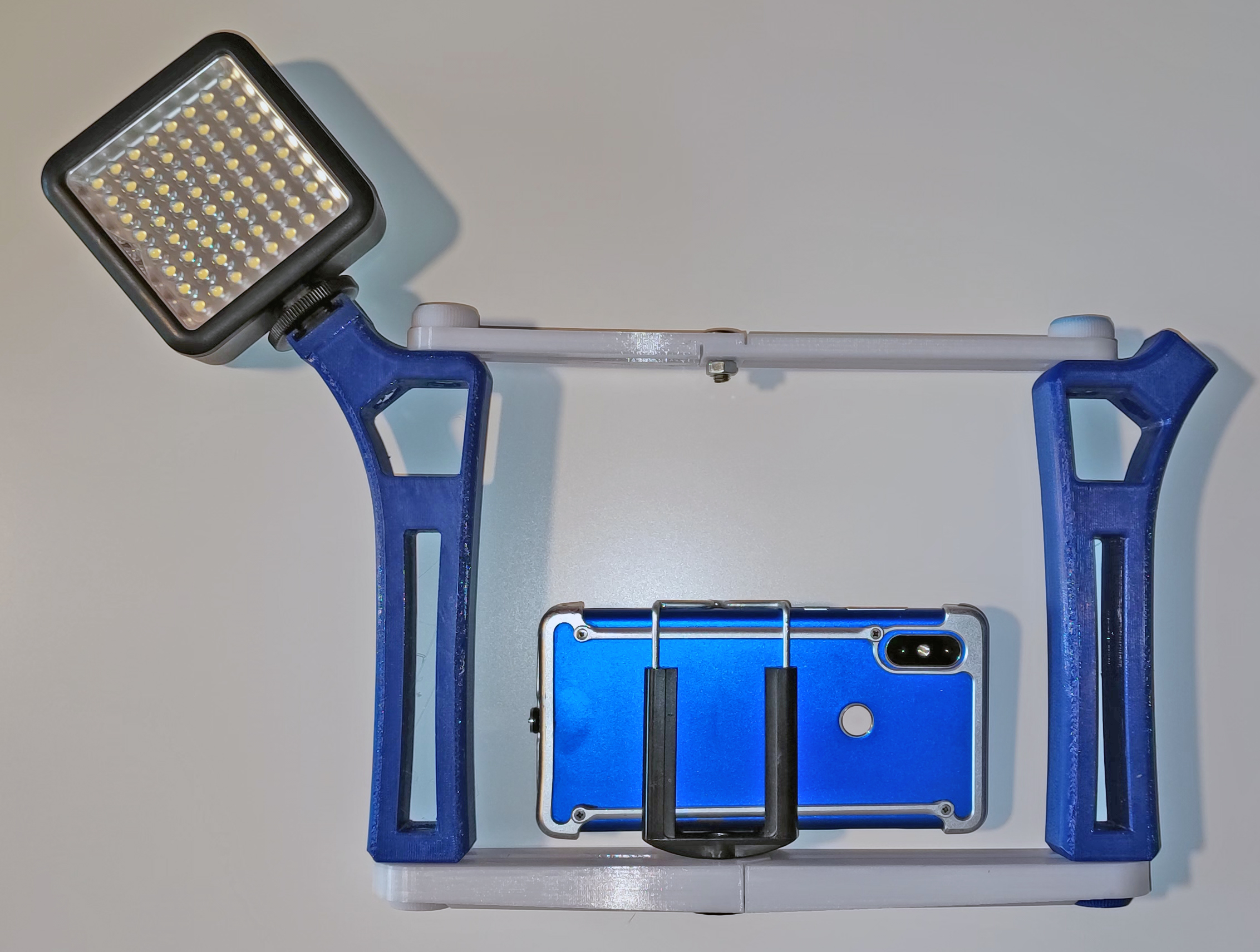 Camera grip (smartphone, DSLR) by ERiK004 | Download free STL model ...