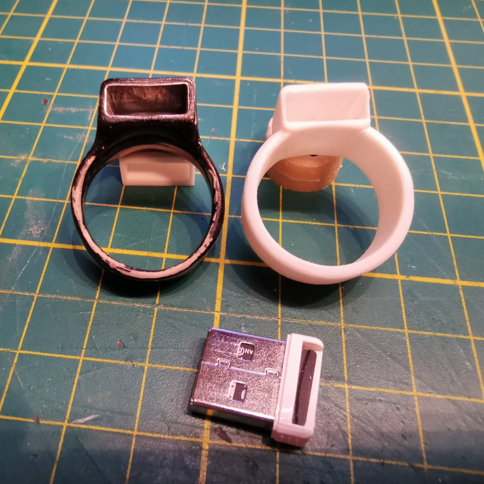 [8tm] USB ring (for small microSD reader) by 8tm | Download free STL ...