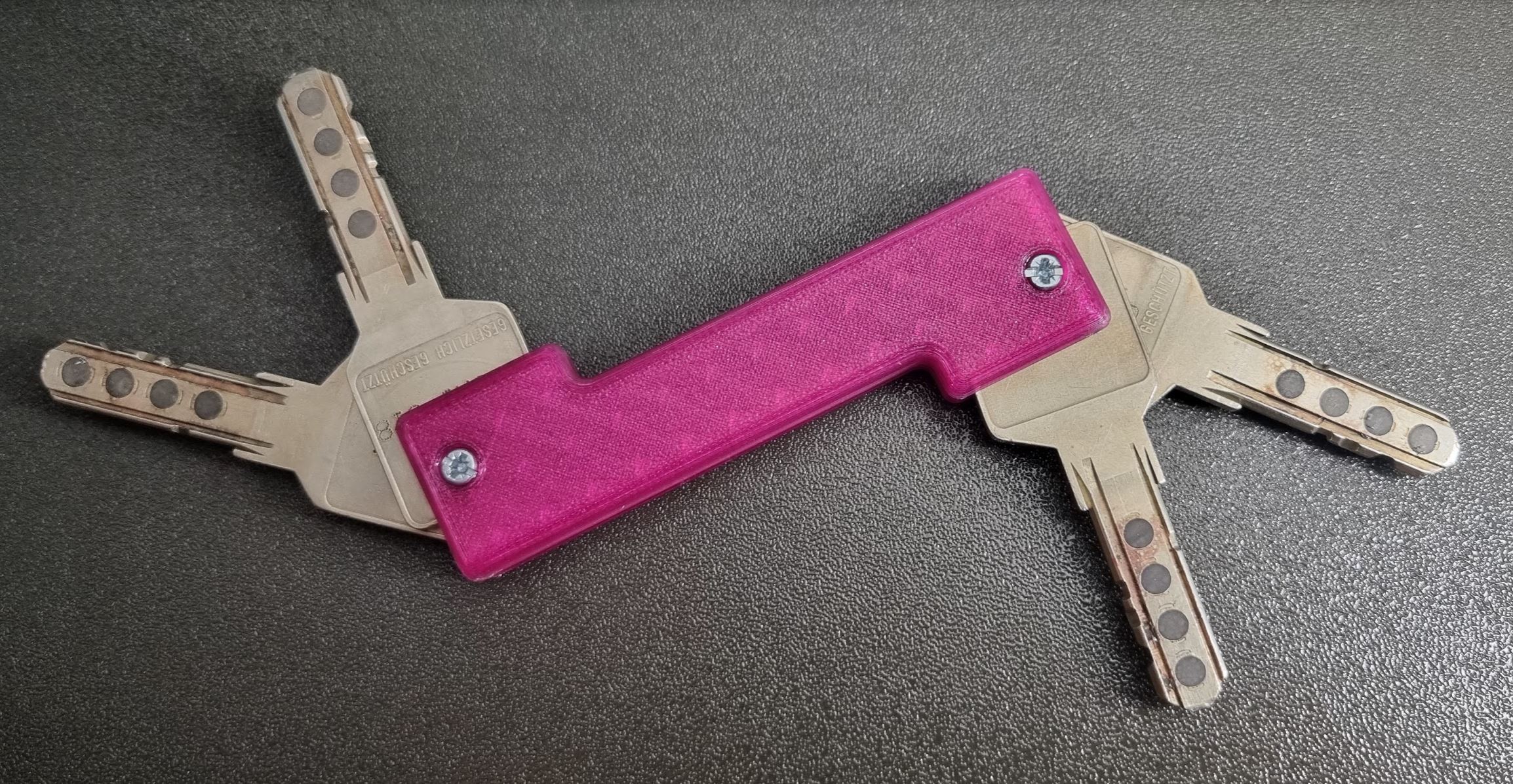 Foldable key holder for four magnetic keys | Klappbarer Schlüsselhalter ...