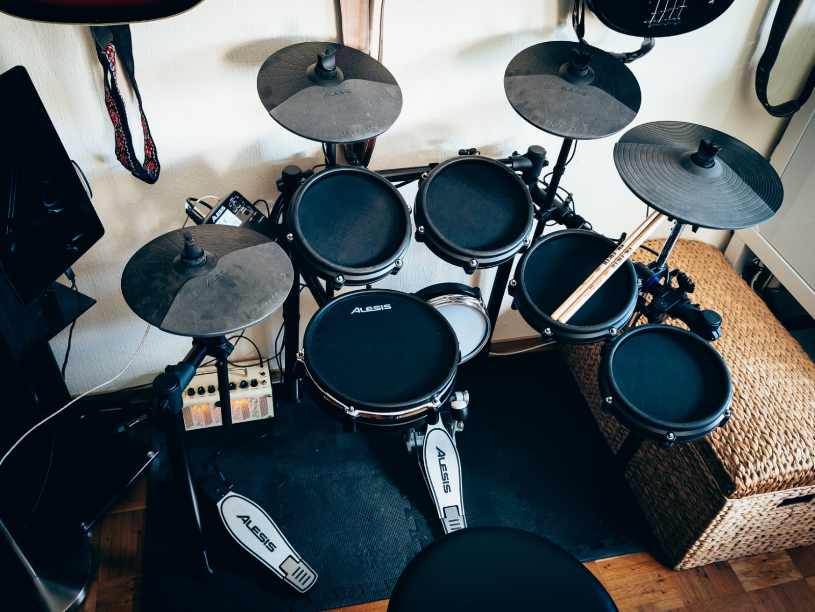 Alesis Nitro Mesh / Generic E-Drum Rack Feet (Raised) by cbaoth ...