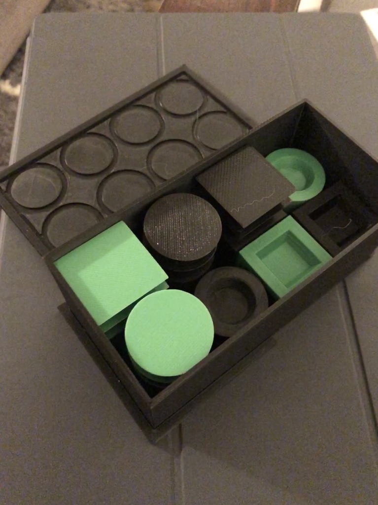 Quarto w/ Box & Board by Lex | Download free STL model | Printables.com