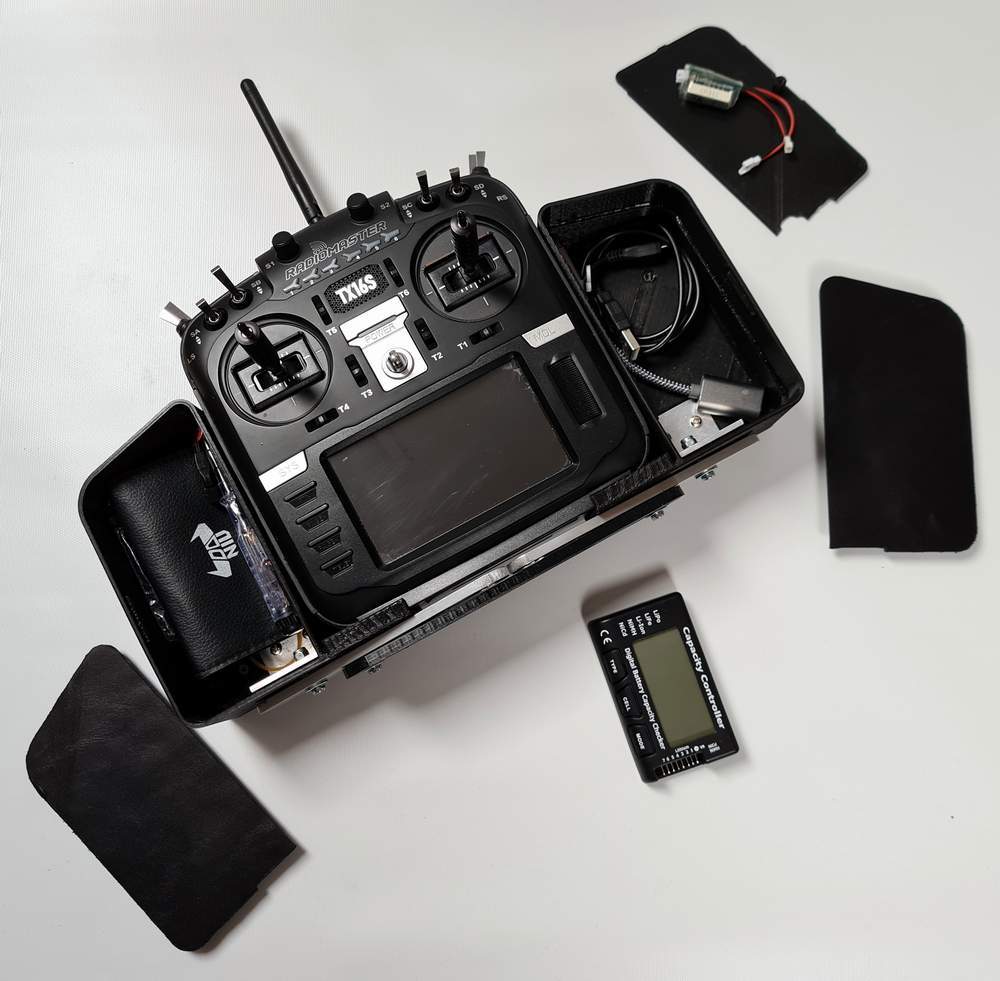 Pulttray for Radiomaster TX16S autorstwa MegaCadler | Pobierz darmowy ...