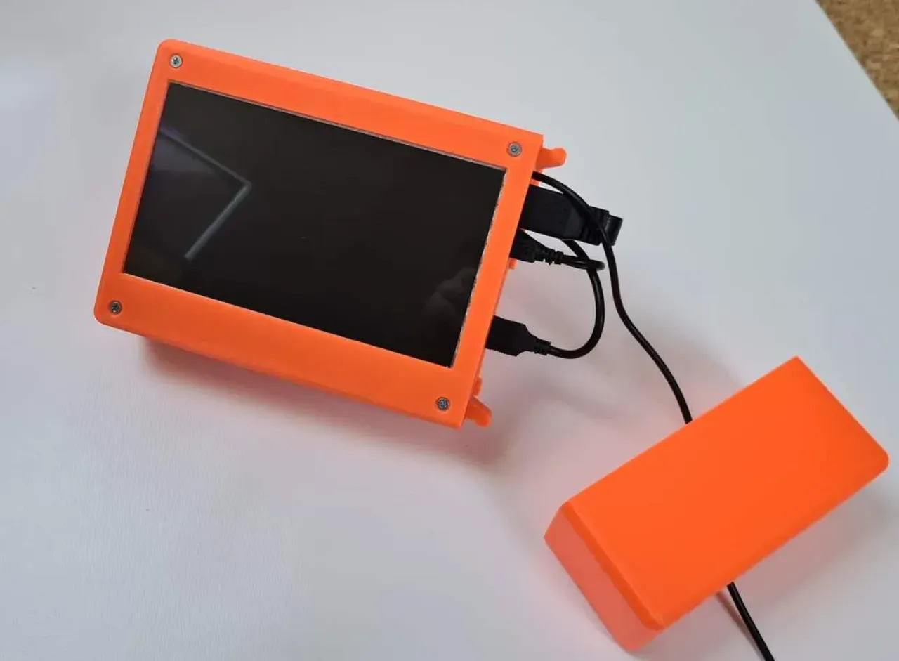 Case for Raspberry Pi with 7inch HDMI Display by MegaCadler | Download ...