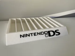 Nintendo DS Game Stand by DeKura | Download free STL model | Printables.com