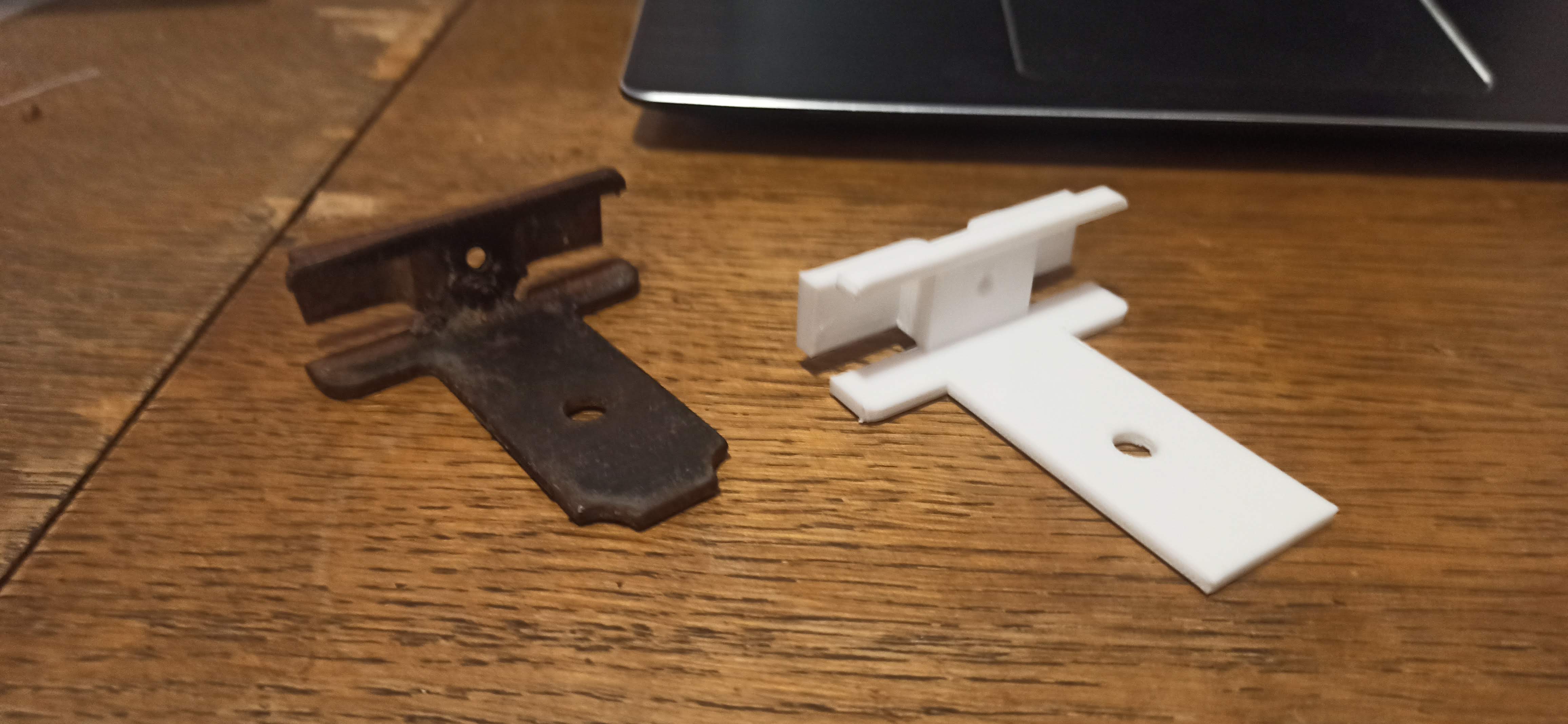 Custom window stop bracket by Stipao | Download free STL model ...