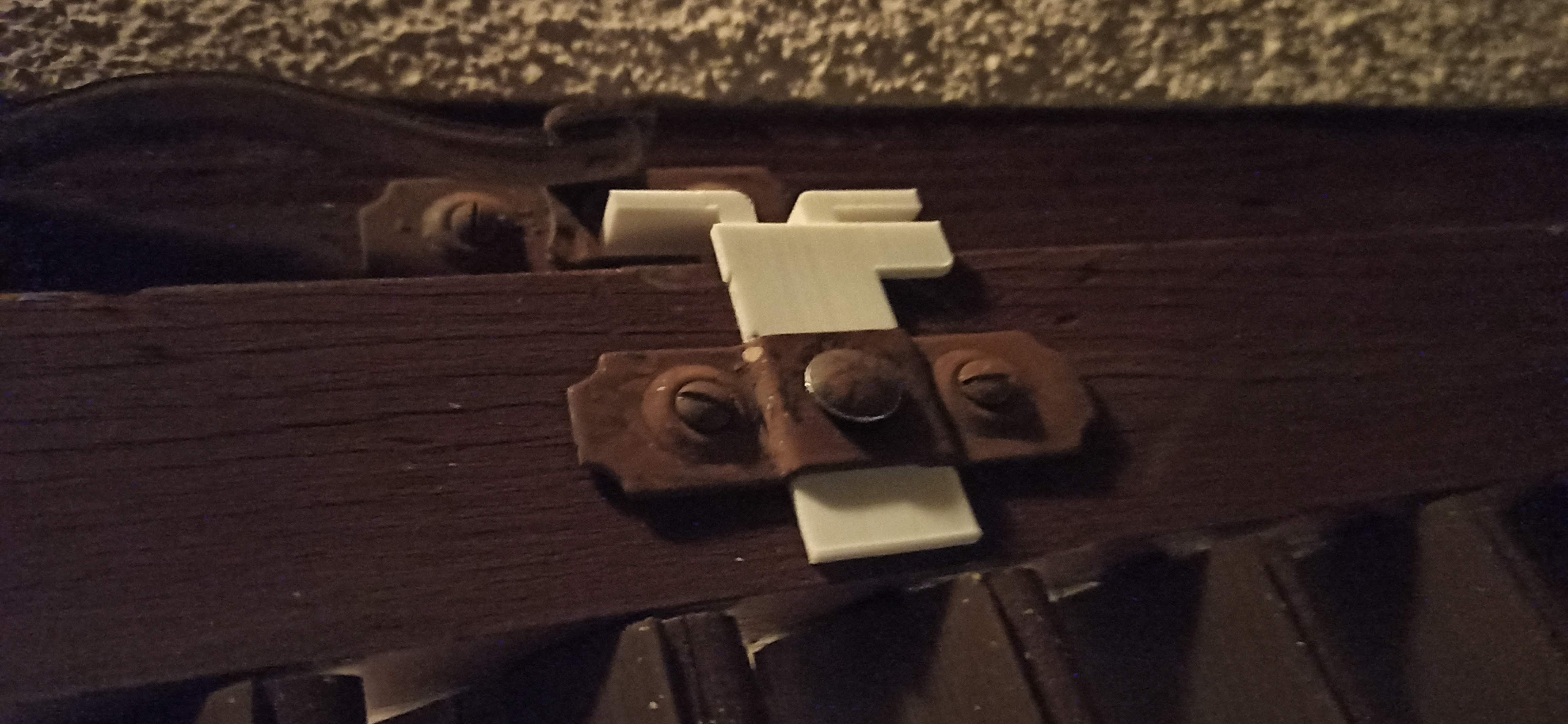 Custom window stop bracket by Stipao | Download free STL model ...