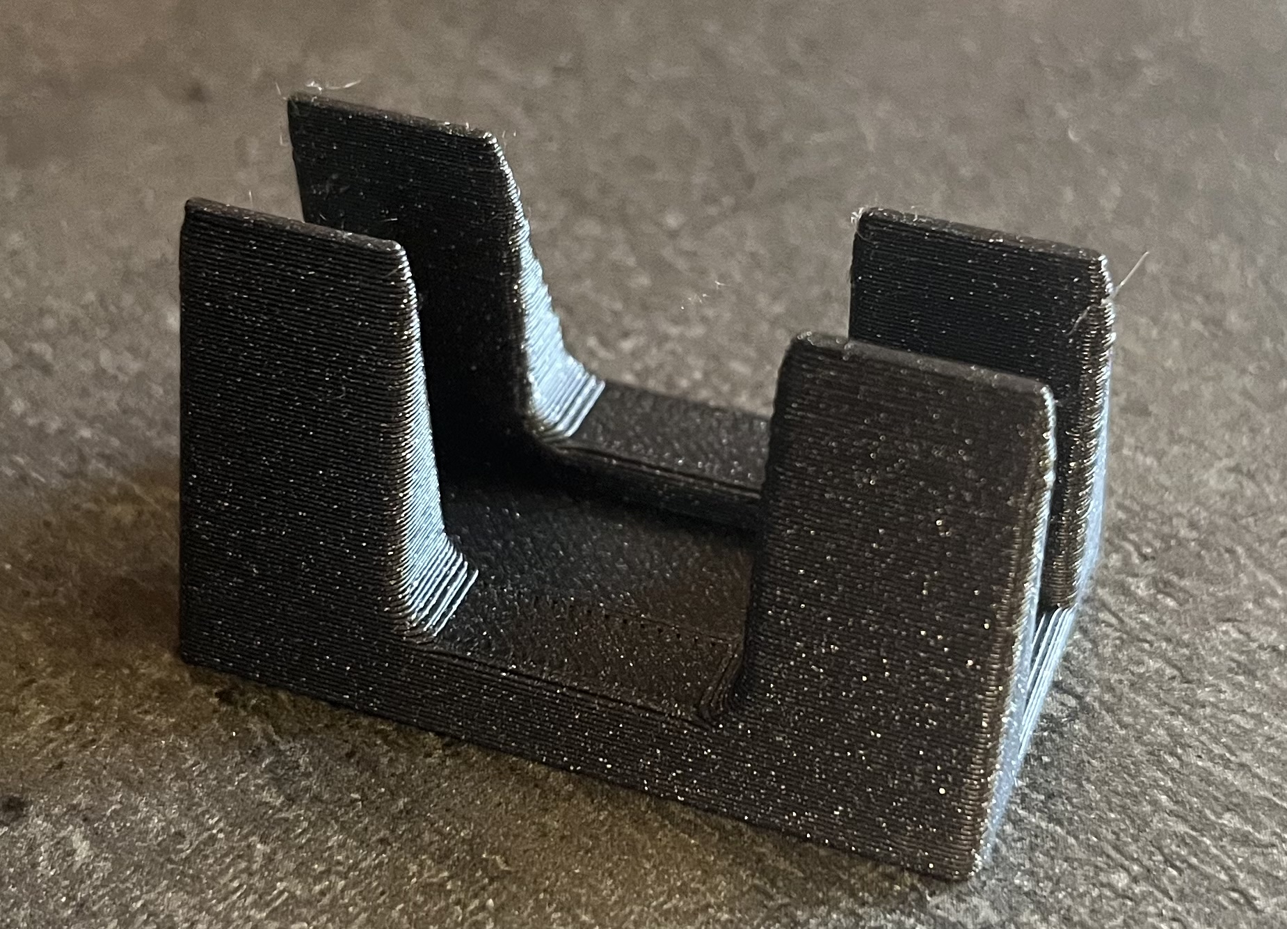 iPhone holder by Jan (Sláva) Slavík | Download free STL model ...