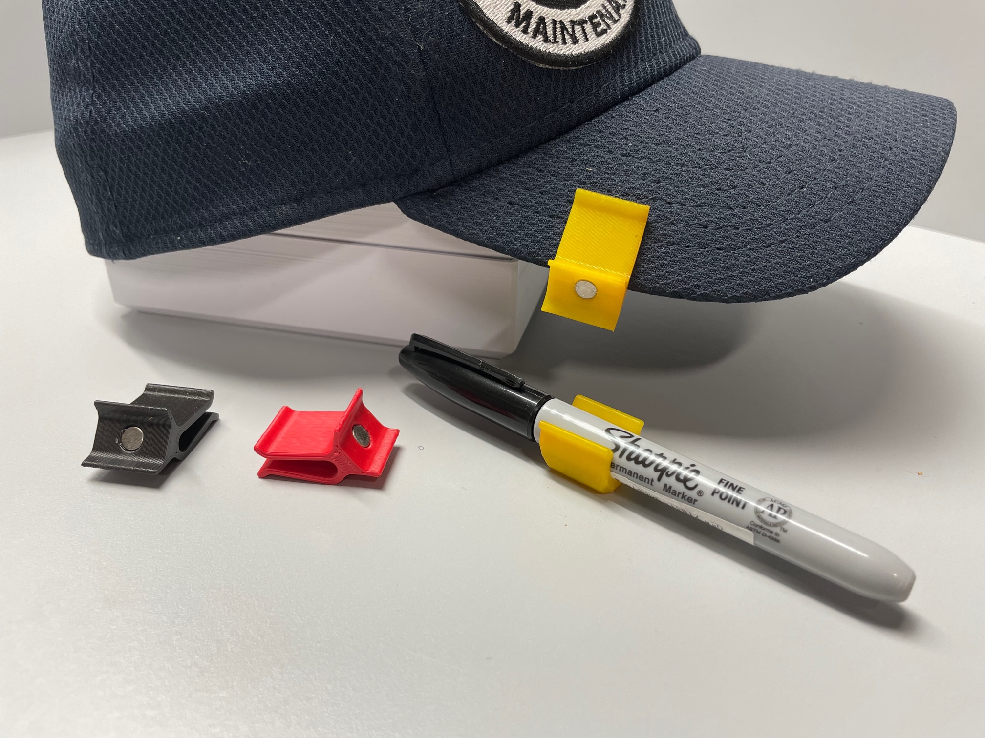 Magnetic Sharpie Cap Clip by Miguel M. | Download free STL model ...