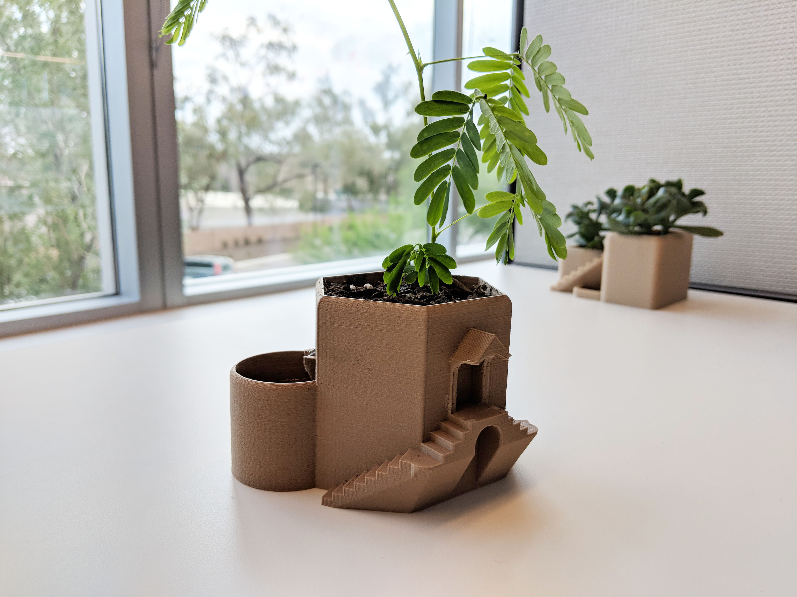 Tower Villa Water Tank Planter Pot par Qrome | Téléchargez gratuitement ...