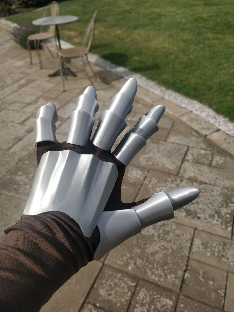 Cosplay Hand Armor v1 (Djeeta Granblue Fantasy) by Azumetrics ...