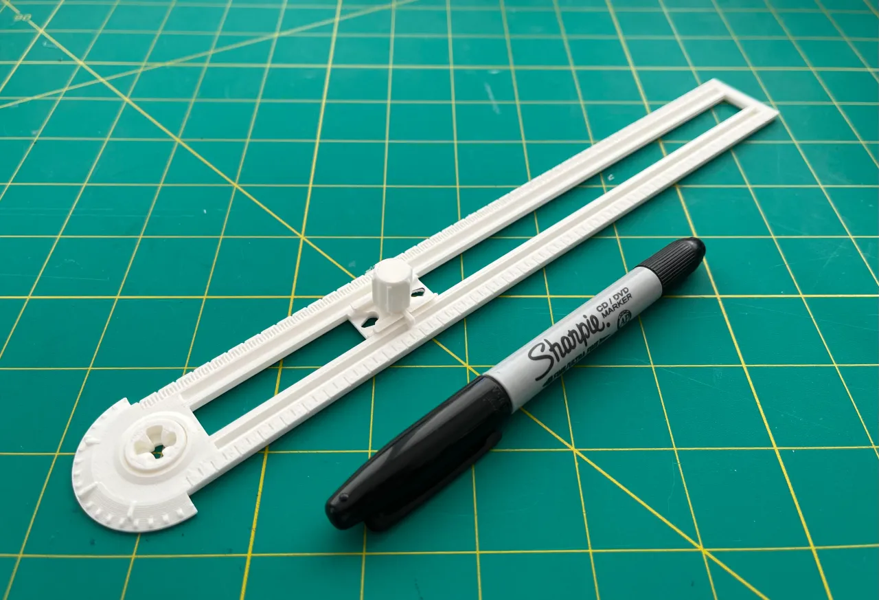 Sharpie Compass [Large Circles] by Ozzy The Artist | Download free STL ...