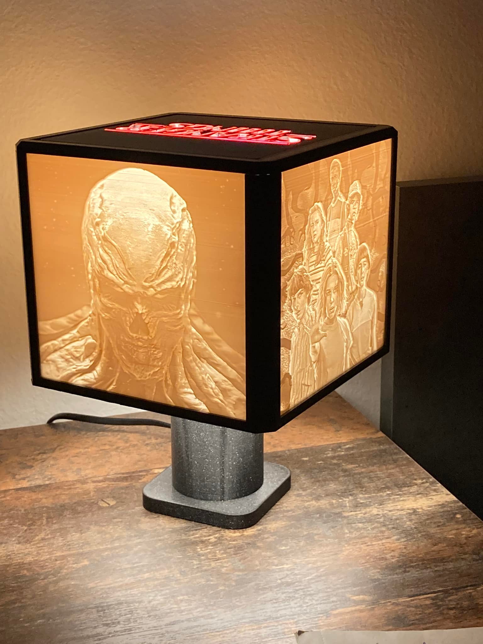 Stranger Things lamp von MarekS | Kostenloses STL-Modell herunterladen ...