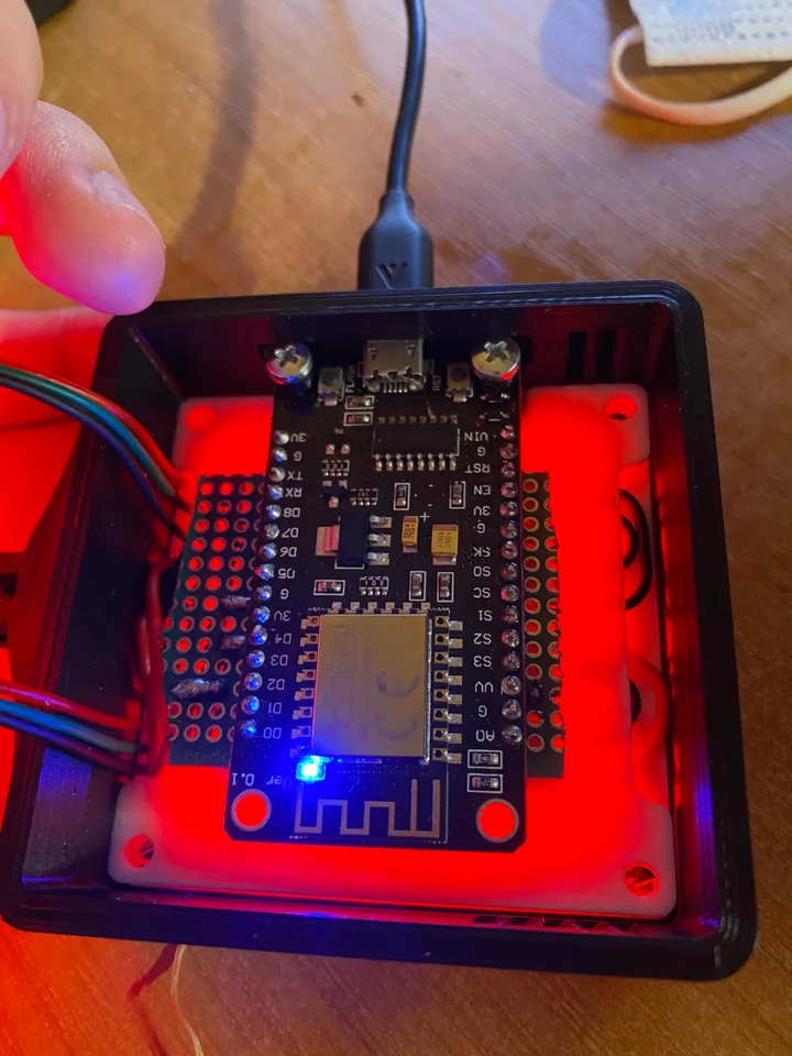 Wireless Tally Light - DIY with ESP8266 by RickPWR | Download free STL model | Printables.com