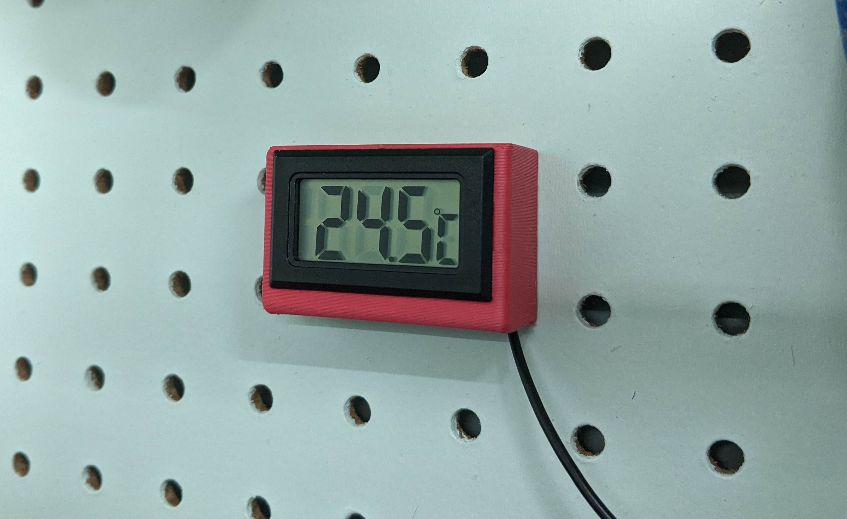 Digital thermometer stand by Klave | Download free STL model ...