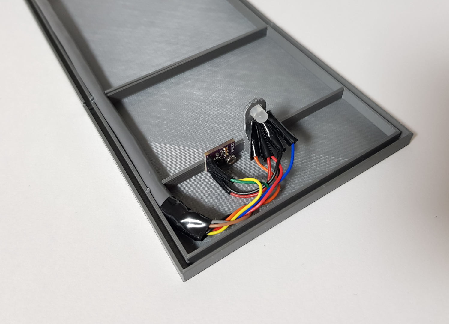 MUJI Drybox - with LED humidity indicator by yunta | Download free STL ...