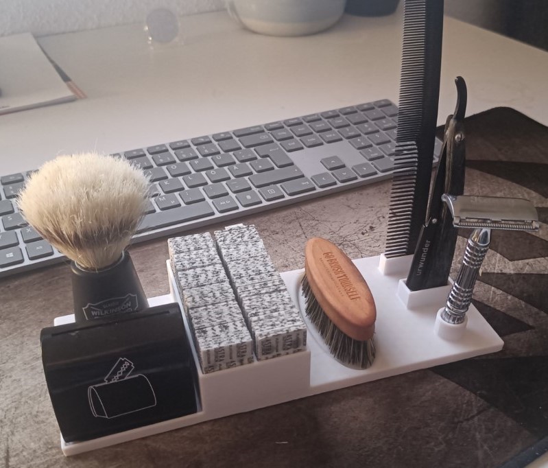 Shaving Accessories Tray da ErikSlevin | Scarica il modello STL ...