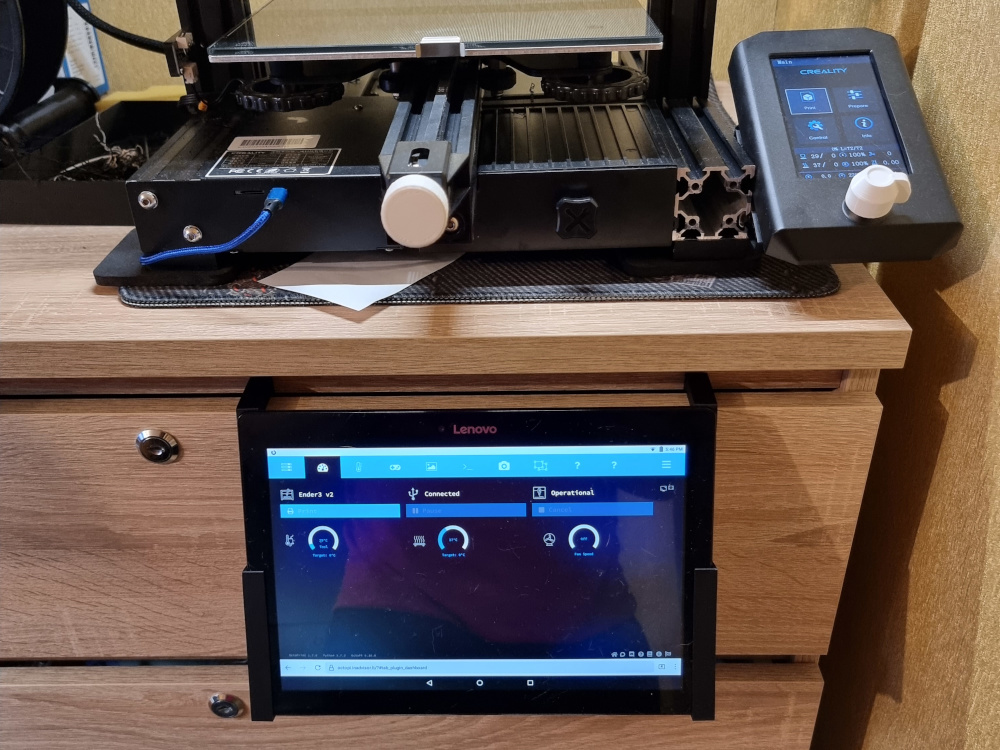 10" Tablet hook mount by MartasSan | Download free STL model ...