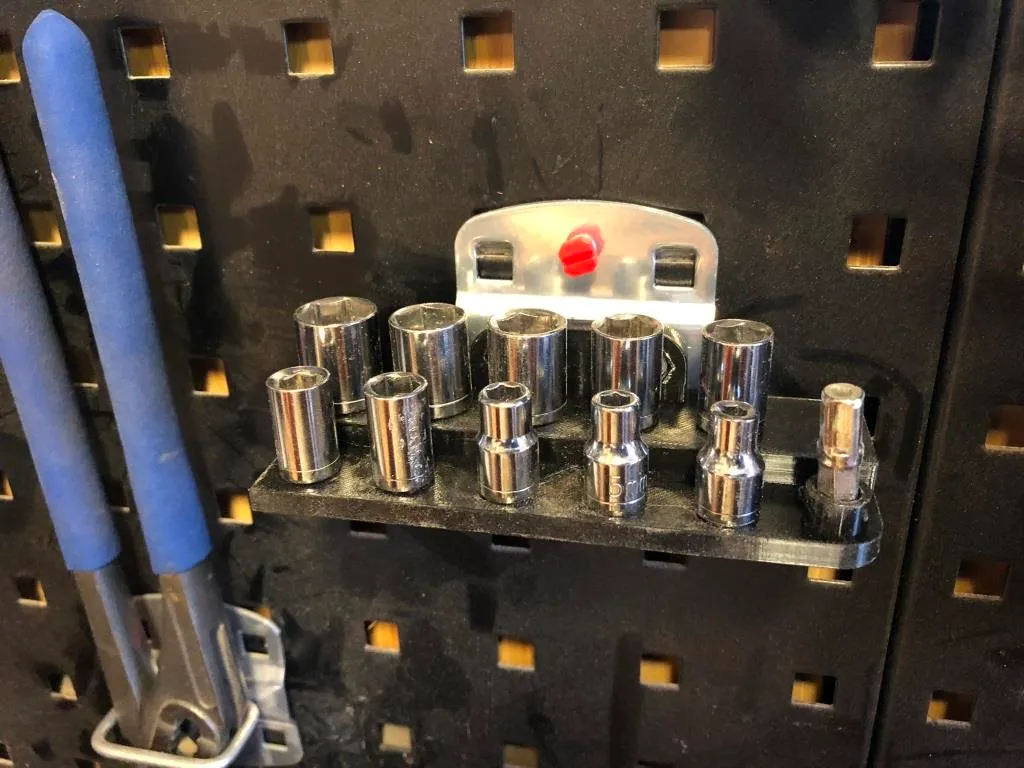 Socket Holder by B3rT | Download free STL model | Printables.com