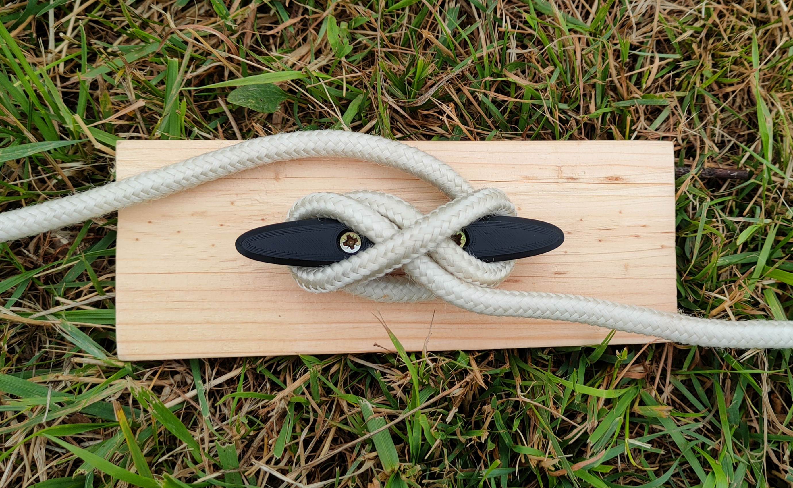 Utility for training basic sailing knots von 13. skautské středisko ...