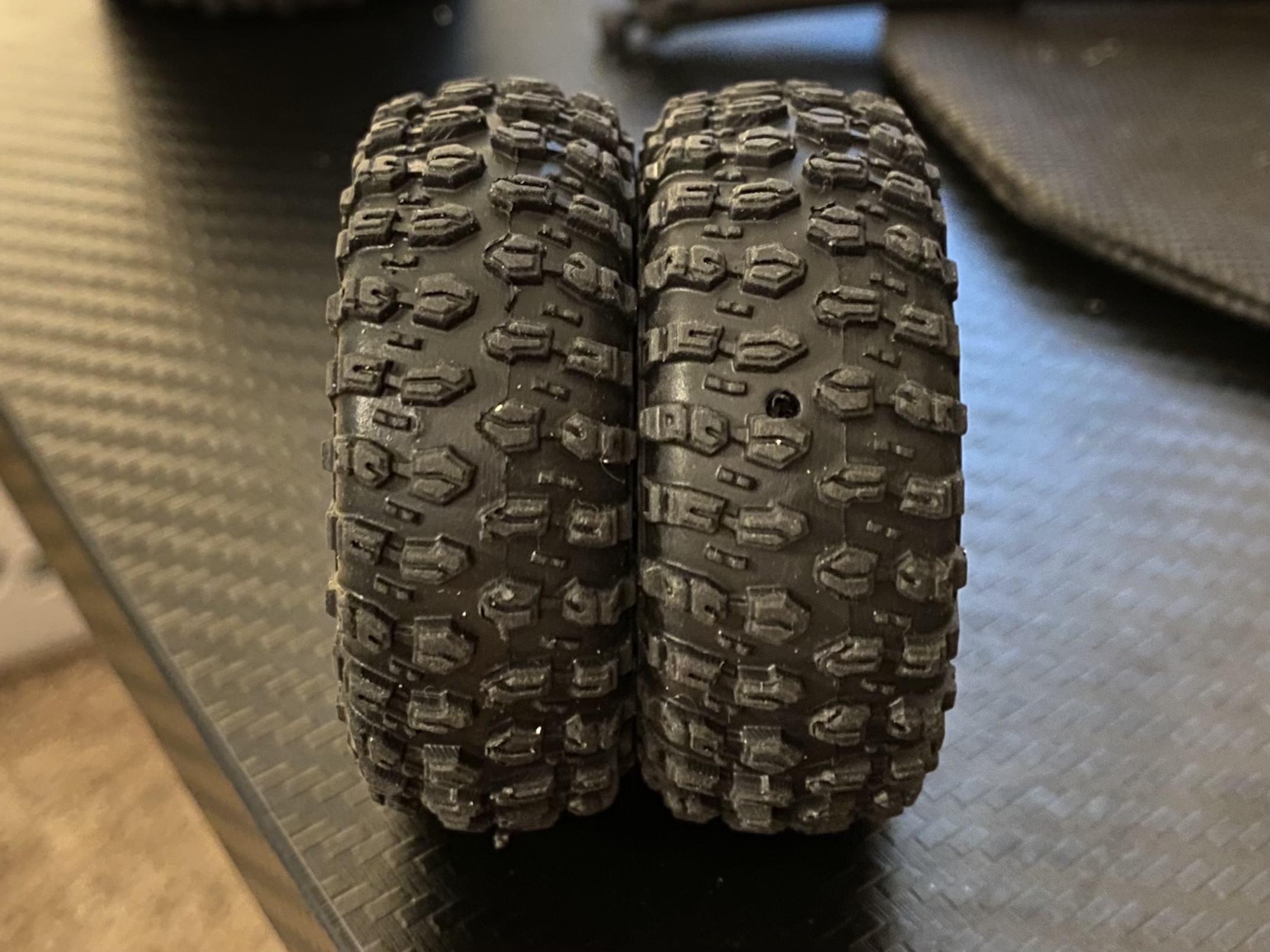 SCX24 Beadlocks for Hyrax by Forker45 | Download free STL model ...