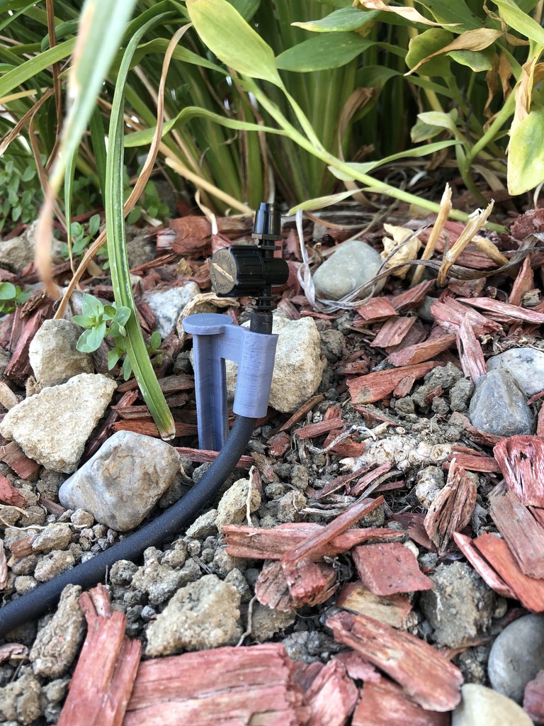 Spray Nozzle Holder - Drip System by SM Prints | Download free STL ...