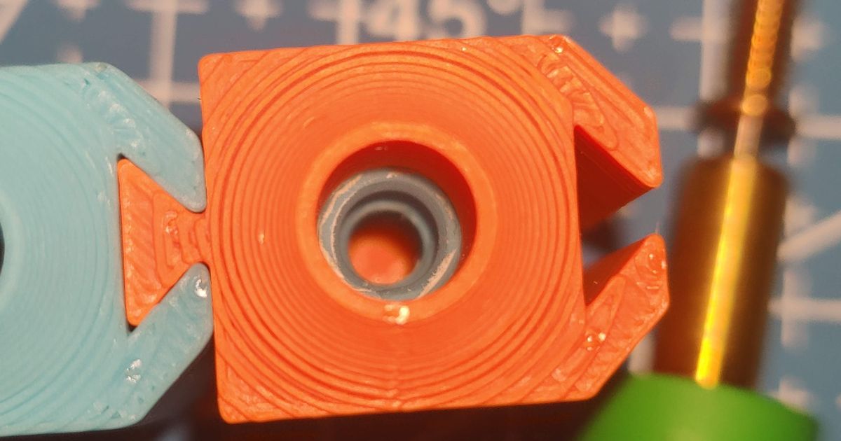 Revo connect thread insert by Batenbat | Download free STL model ...