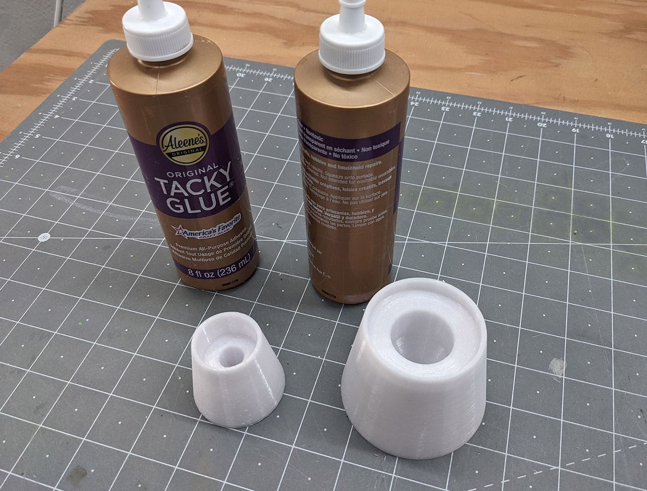 Aleene's Tacky Glue Stand by RadBench | Download free STL model ...