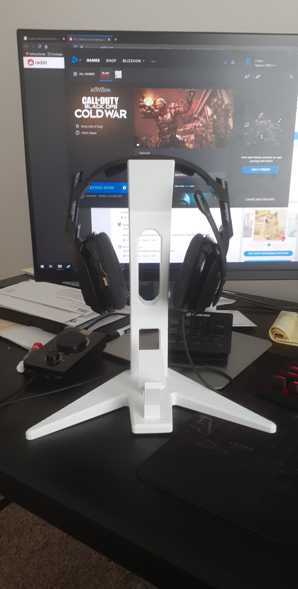 Headphone and Controller Stand by Ostella3D | Download free STL model ...