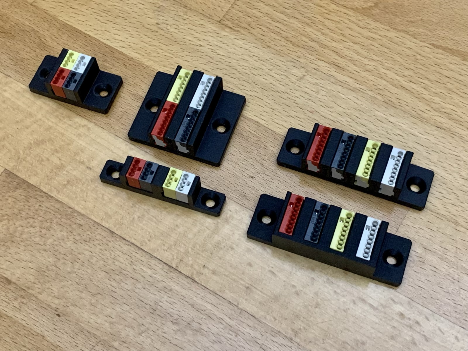 Screw and DIN rail mounts for Wago 243-x04 and 243-x08 KNX connectors ...