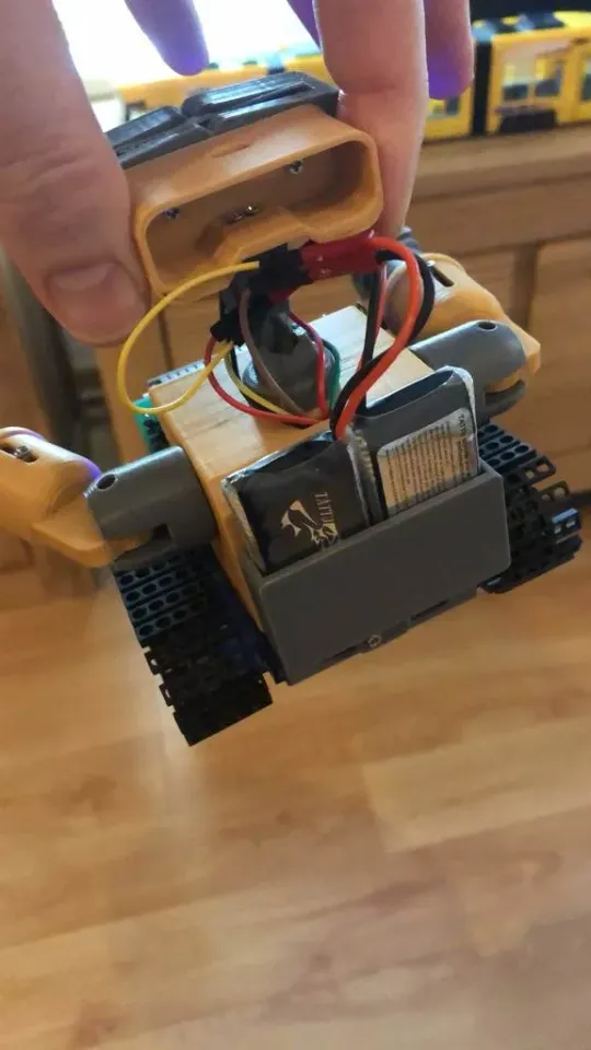 mini Wall-E remix with Arduino by ltmirel | Download free STL model ...