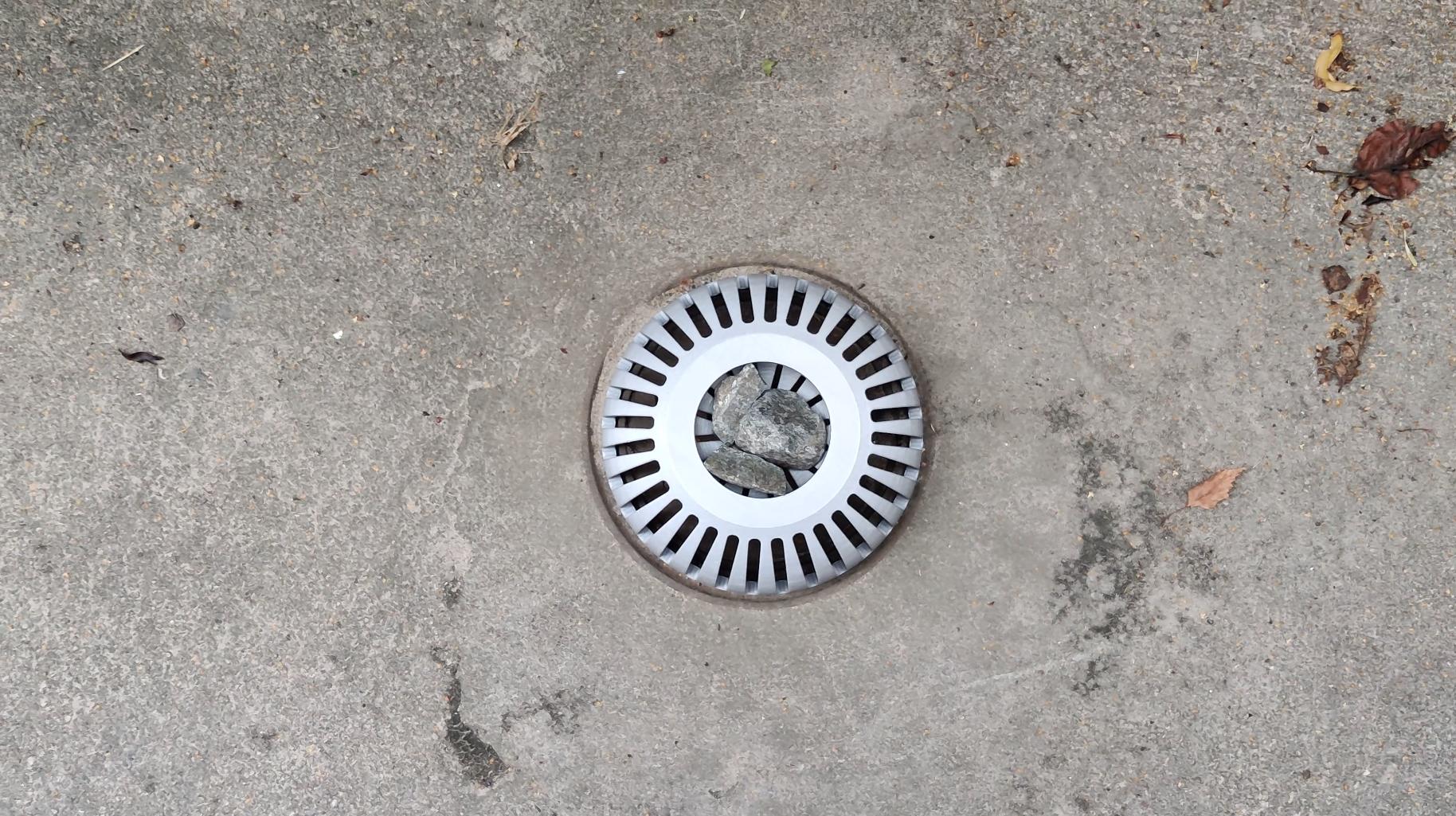 Storm drain (Leaf blocker) by Equals Engineering | Download free STL ...