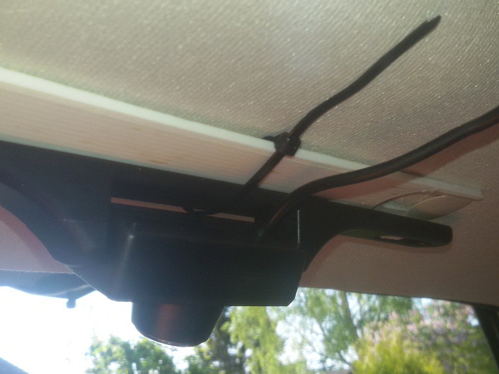Mount AEG RV 3.5 Wireless reversing camera in Ford Tourneo Courier by ...