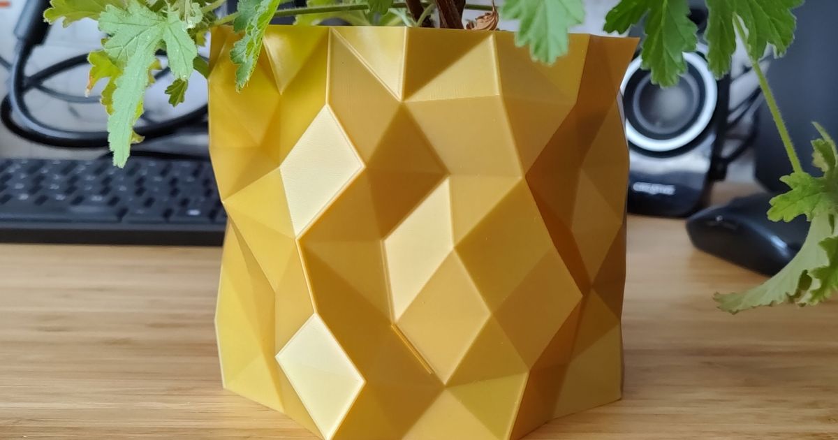 LowPoly Shatter Planter by SASSy Design | Download free STL model ...