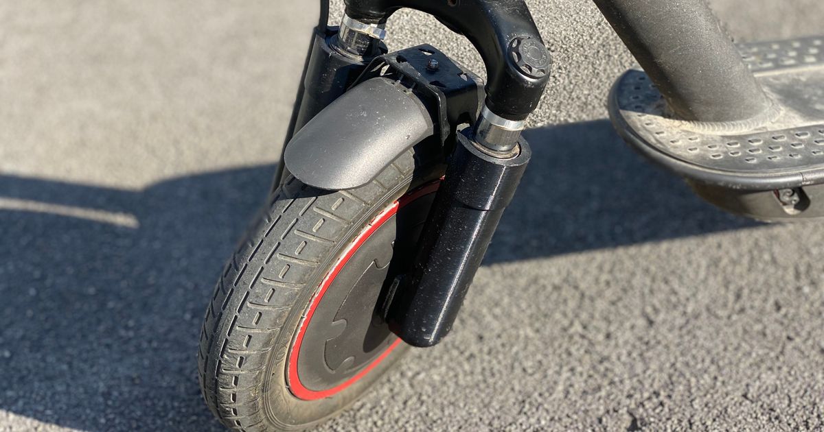 Xiaomi M365 Pro Front Bumper Cover by René | Download free STL model ...