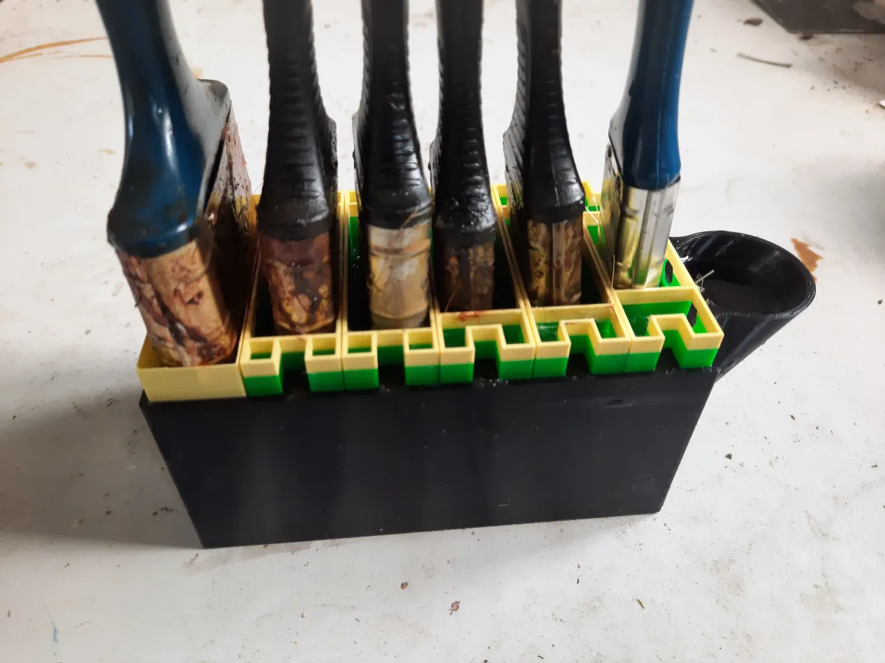 Brushes Box by 3dprintree | Download free STL model | Printables.com
