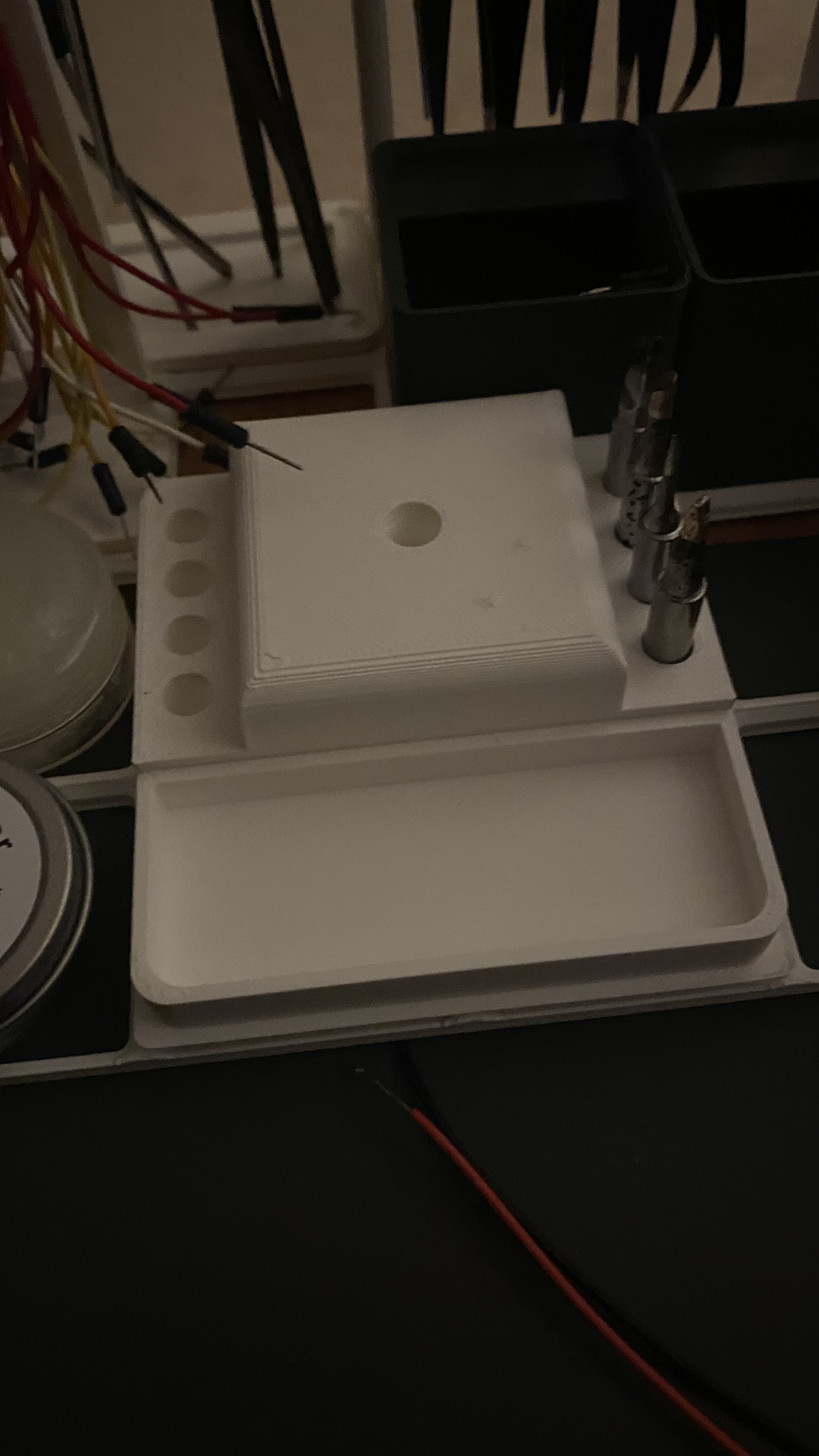 Gridfinity - Soldering Third Hand by Shaun Gehring | Download free STL ...