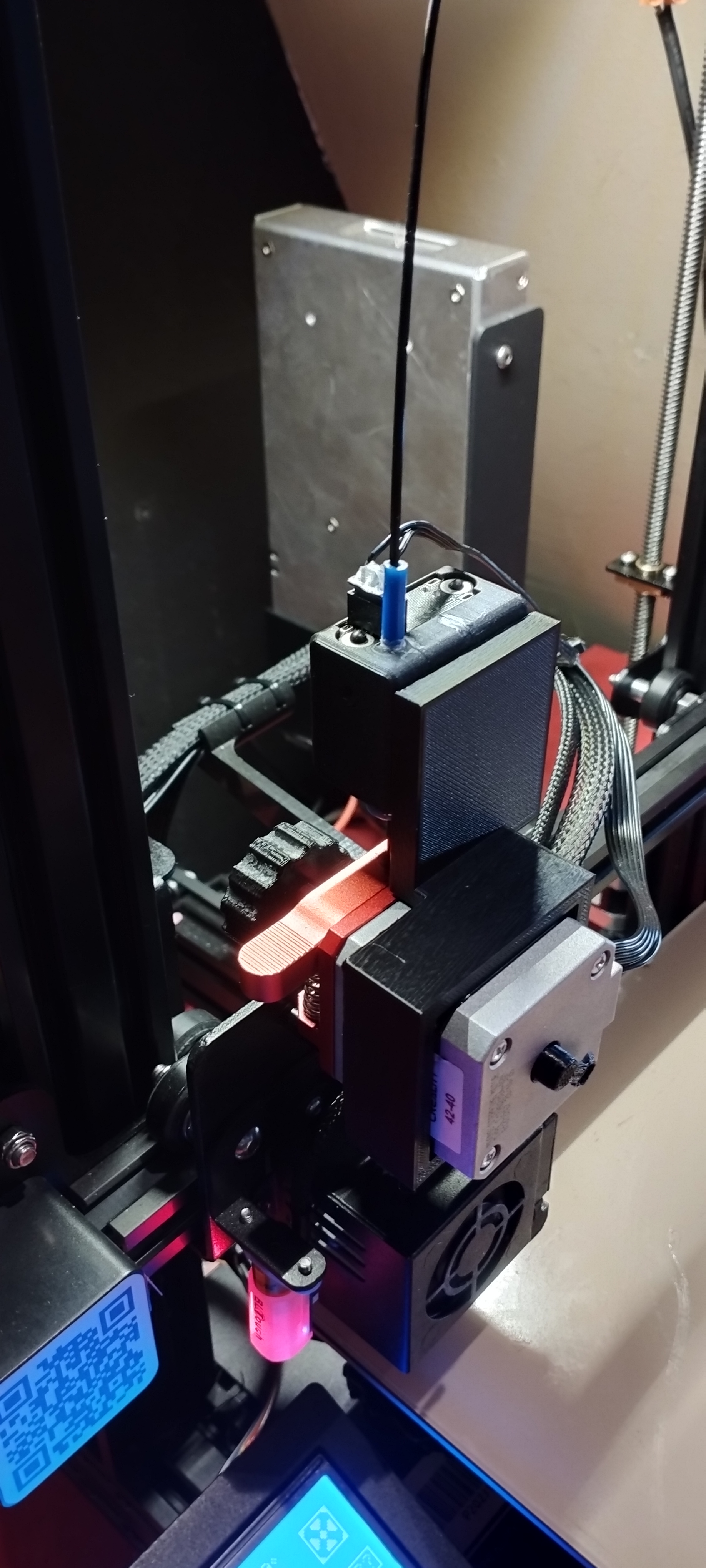 Ender 3 Pro Direct Drive LCSFS Filament runout sensor mount. par Macek ...