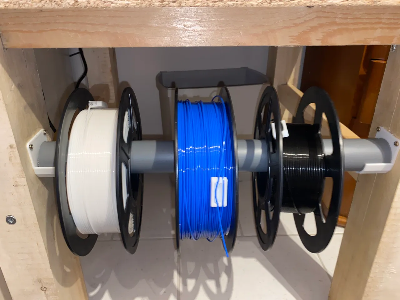 Filament spool holder by JoeJonny18 | Download free STL model ...