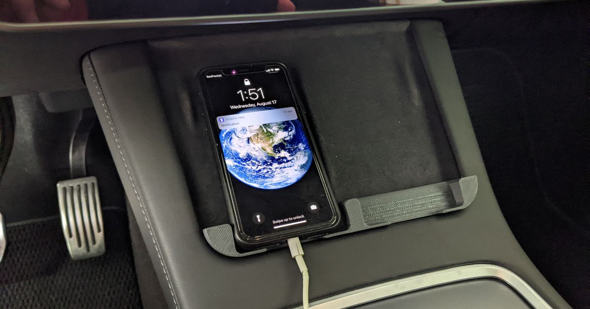 Tesla Model Y Phone Bracket by declinox | Download free STL model ...