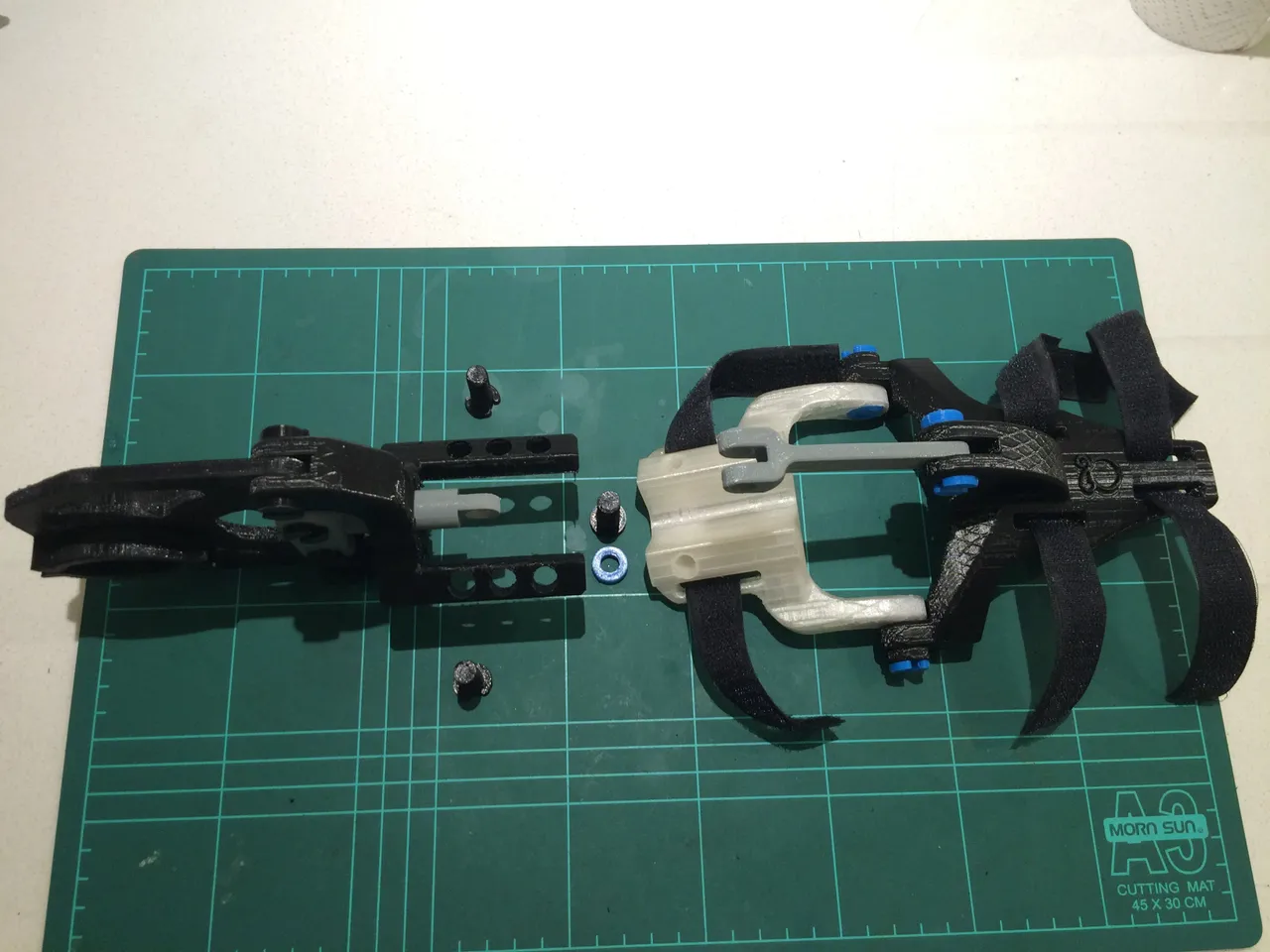 Black Ram Hand (Robotic/Prosthetic Hybrid) - Mark V by Black Ram ...
