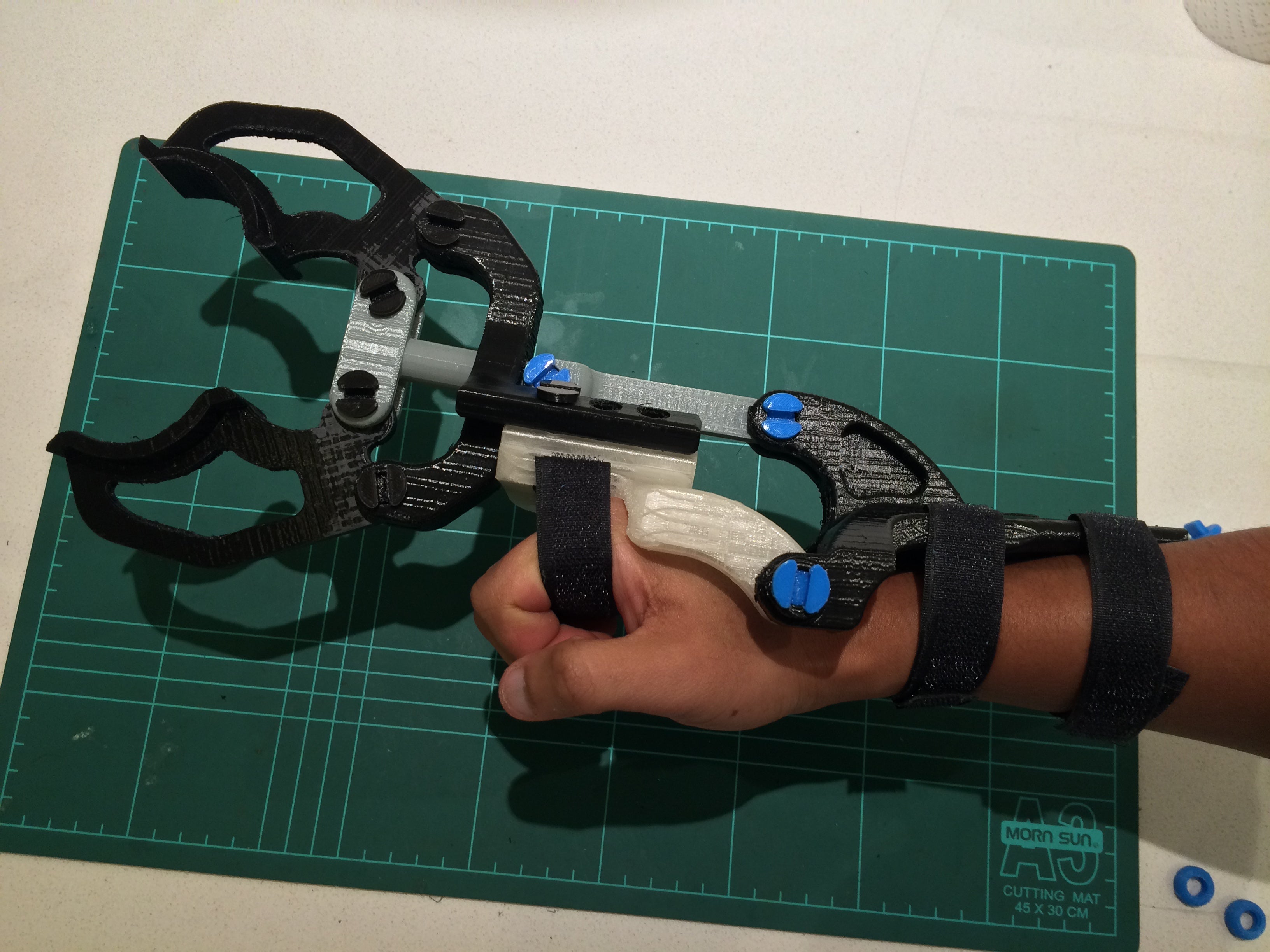 Black Ram Hand (Robotic/Prosthetic Hybrid) - Mark V by Black Ram ...