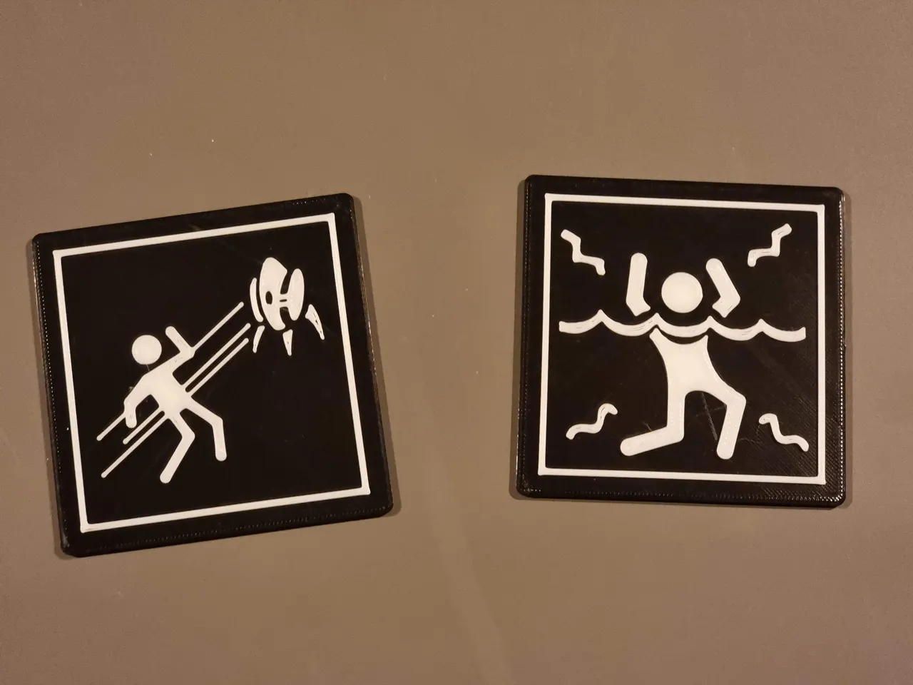 Portal Drink Coasters with taller holder by Sungray | Download free STL ...