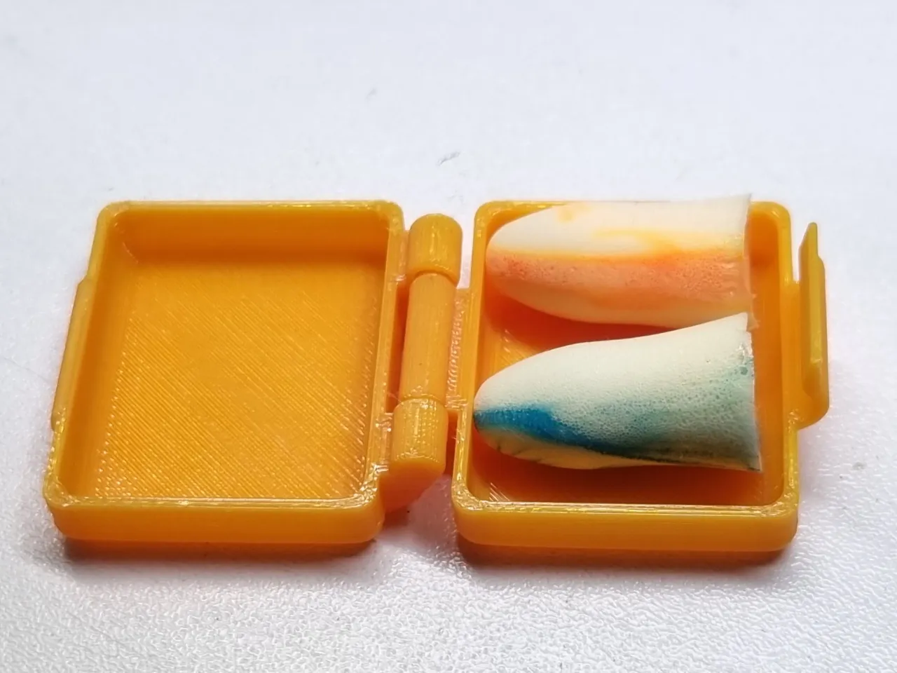 Print in place earplugs case by Sica | Download free STL model ...