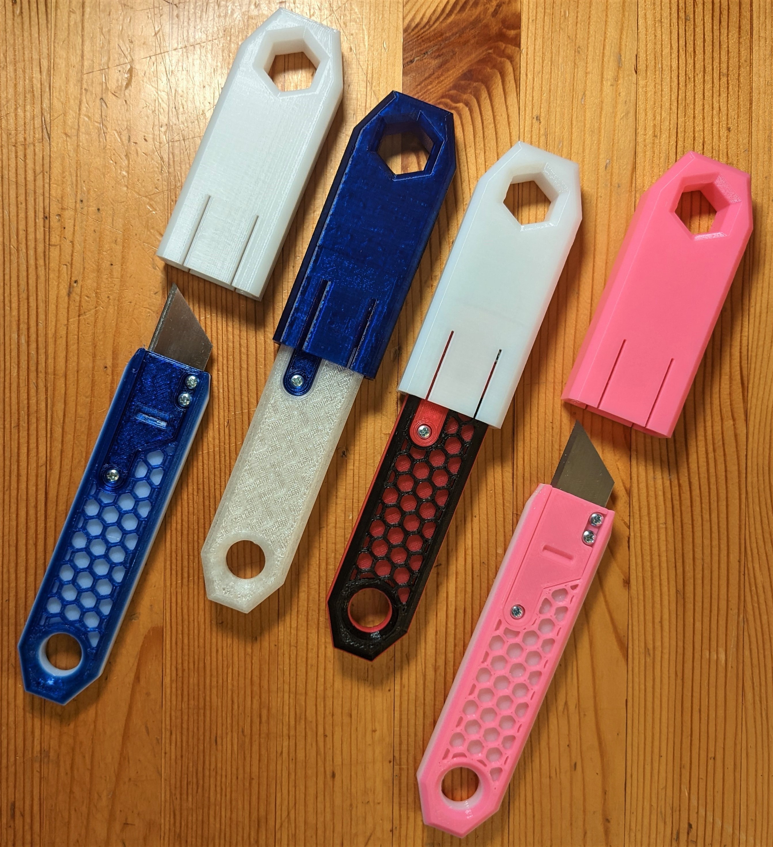 Utility Blade Holder with Snap Sheath by Spicy3d | Download free STL ...