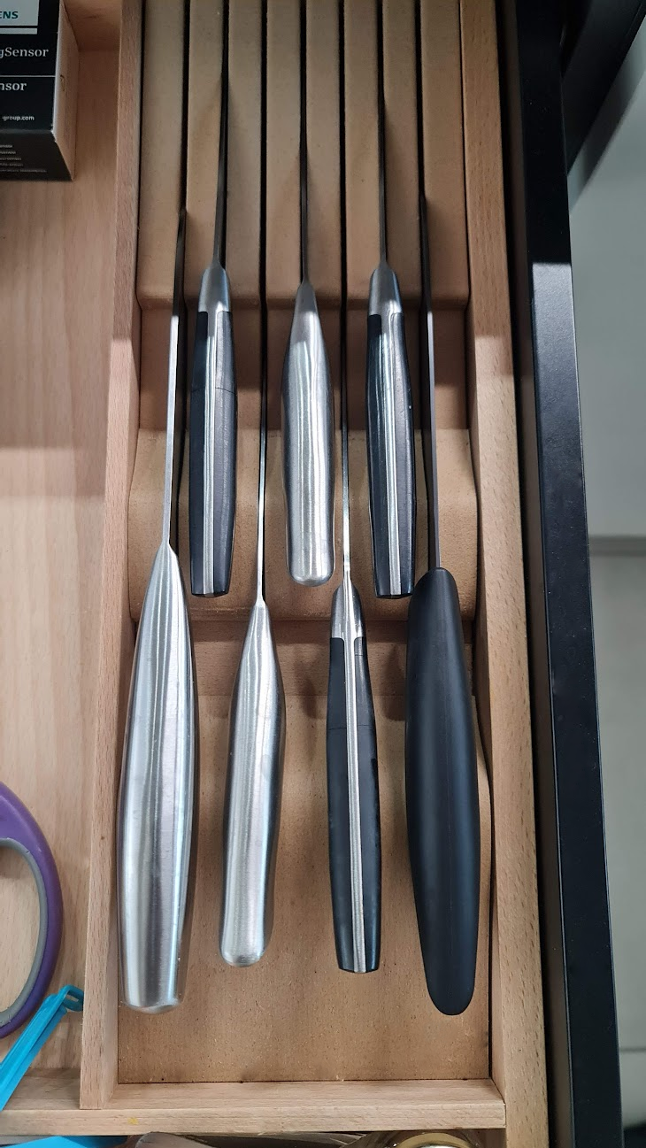 Drawer knives organizer by Sir Neutral Chocolate | Download free STL ...